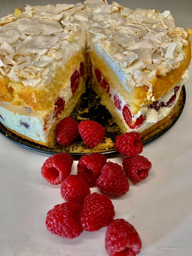 Rezept für eine leckere Himmelstorte mit Himbeeren – Frau Amann kocht